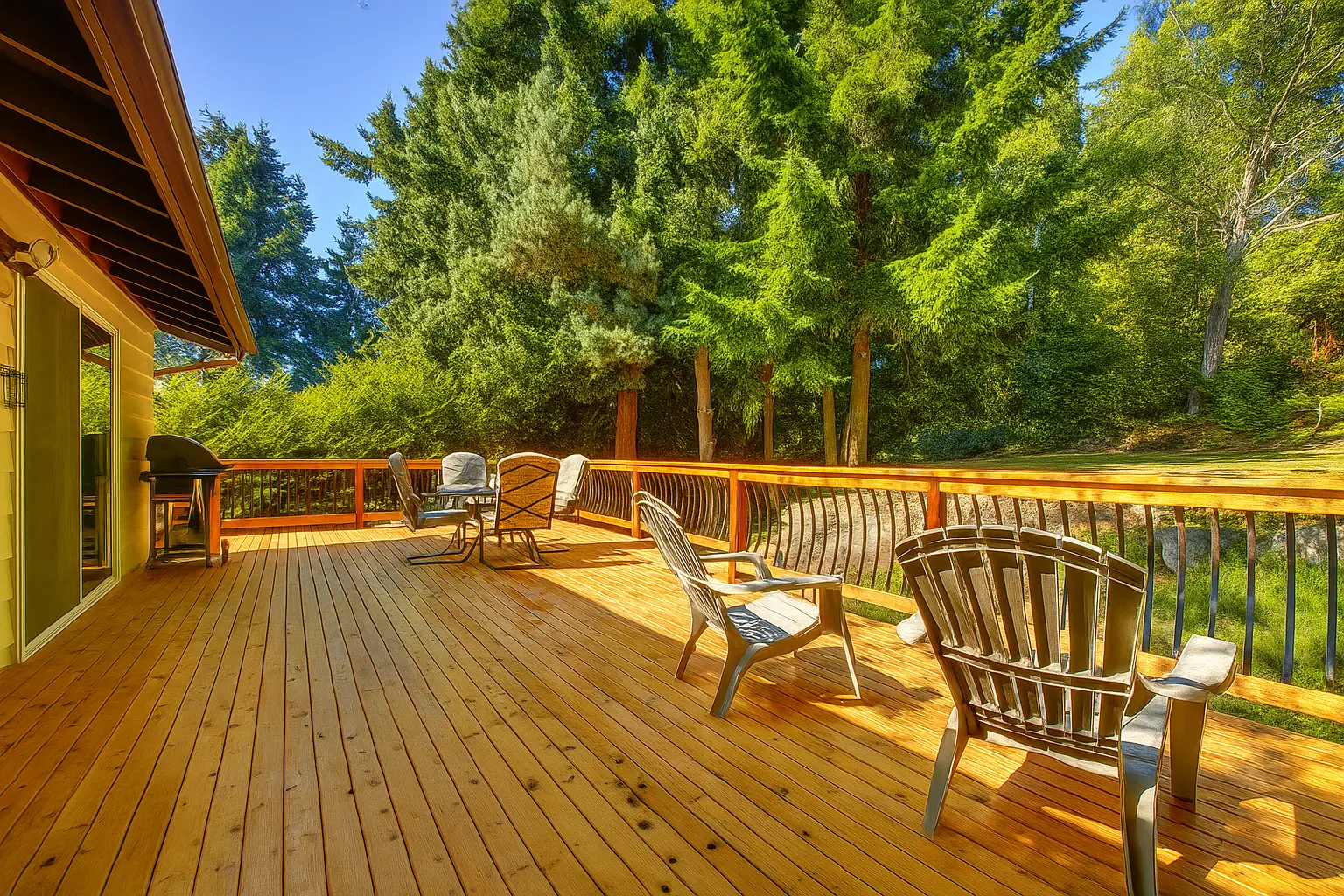 Deck Building Costs in St. Louis: 2025 Guide for Homeowners